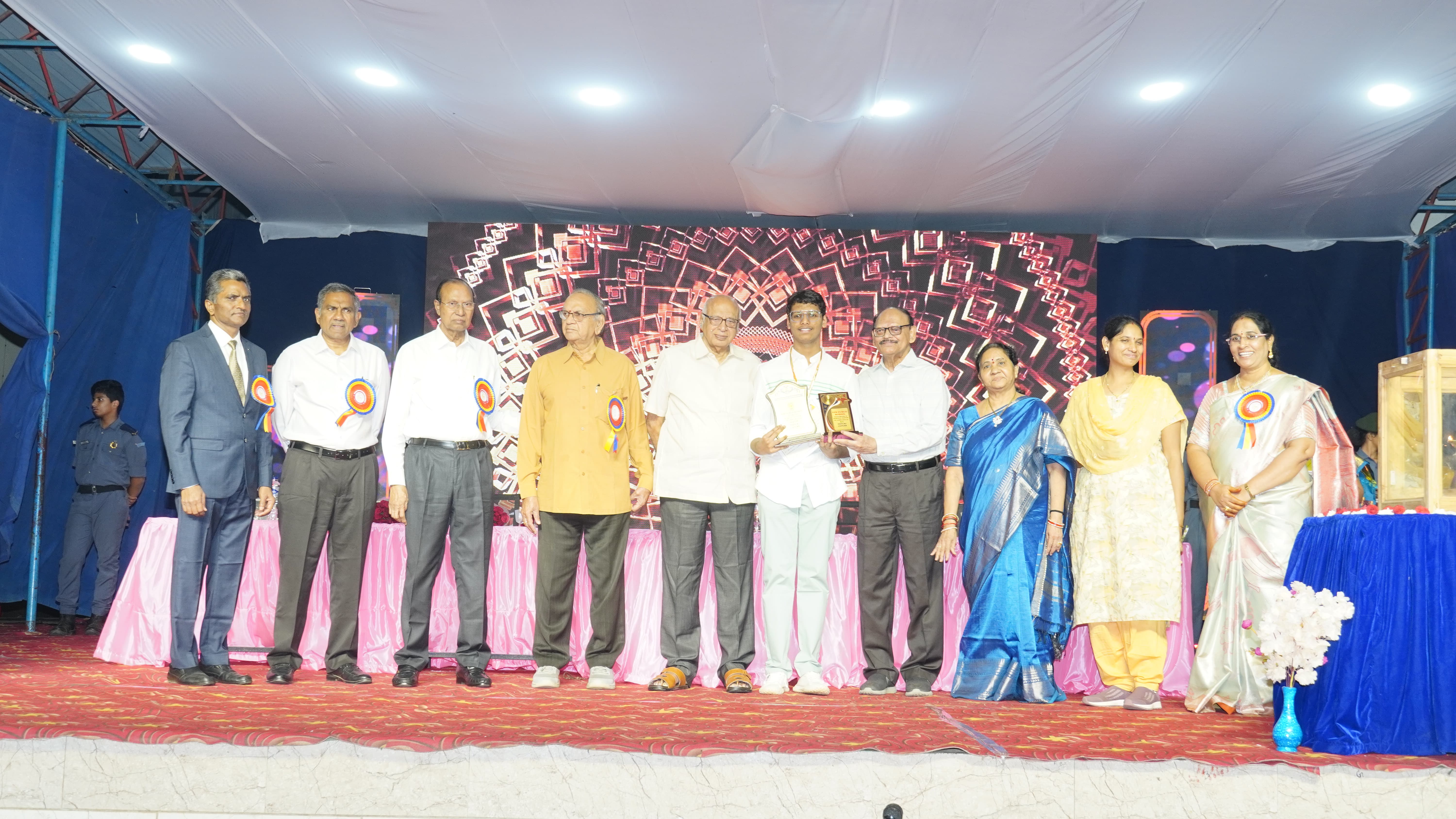 Veeramachaneni Paddayya Siddhartha Public School-Vijayawada